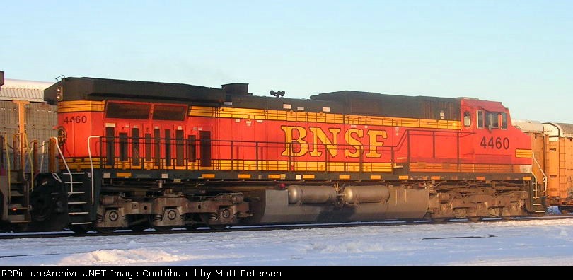 BNSF 4460